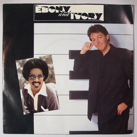 Paul McCartney & Stevie Wonder - Ebony and Ivory - Single - vinylplaten.com Paul McCartney & Stevie Wonder - Ebony and Ivory - Single - vinylplaten.com